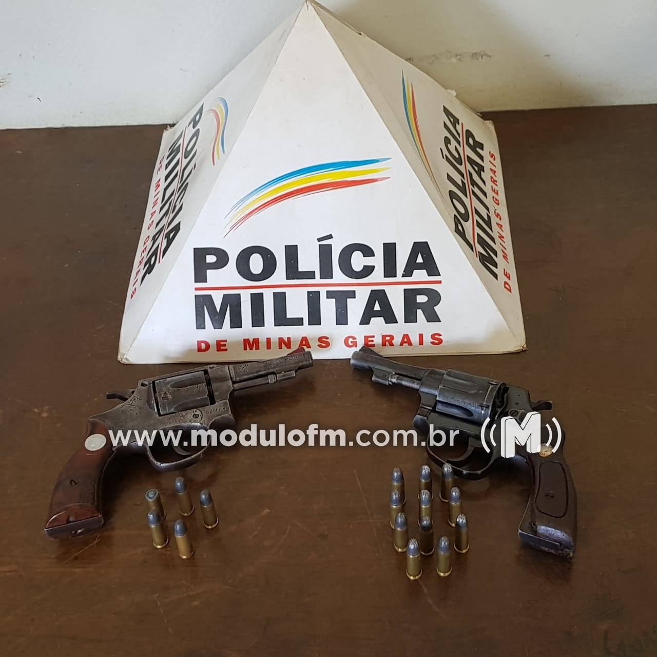 Quatro Integrantes De Uma Facção Criminosa São Presos Com Armas E